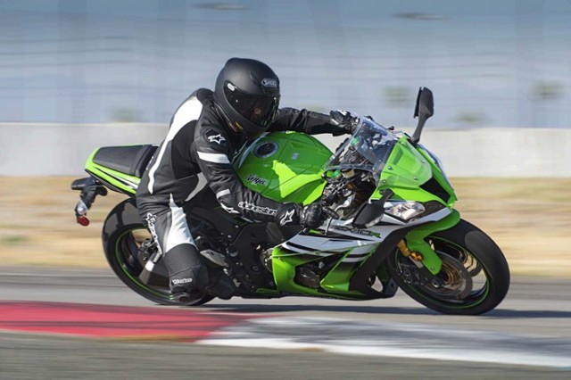 KAWASAKI NINJA ZX10R 2016 – 207HP! | Mekanika