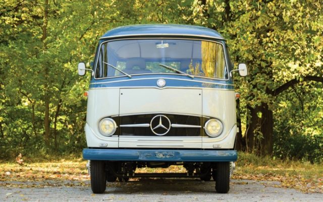 RESTOMOD MANTAP CAMPER VAN MERCEDES-BENZ 0 319 TAHUN 1959 | Mekanika