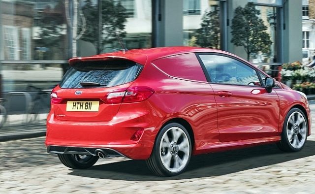 FORD FIESTA SPORT VAN - APABILA KERETA JADI VAN KARGO! | Mekanika