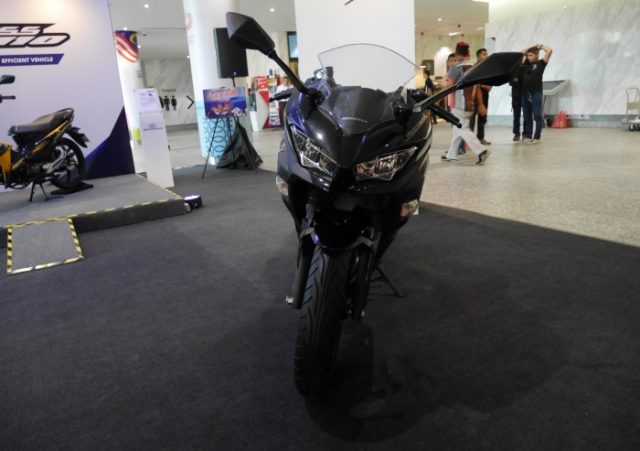 MODENAS NINJA 250 SE. SPORTBIKE PERTAMA MODENAS. ABS, ENJIN EURO4 ...