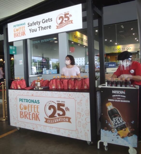 KEMPEN COFFEE BREAK PETRONAS CECAH USIA KE-25 TAHUN. TAWARAN MENARIK ...