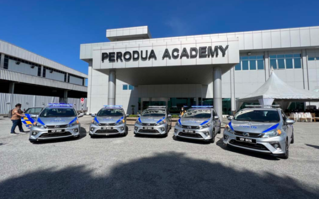 PERODUA SERAH 5 UNIT MYVI KEPADA PDRM. GUNA UNTUK TUGAS MERONDA DI HULU ...