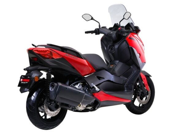 YAMAHA X-MAX 2022 DAPAT WARNA BAHARU MERAH DAN HIJAU MATTE. HARGA NAIK ...