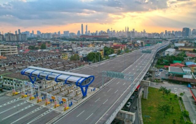 SUKE MULA KUTIP TOL TENGAH MALAM INI. RM2.30 UNTUK KENDERAAN KELAS 1 | Mekanika