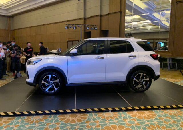 PERODUA PERKENAL ATIVA HYBRID. 102HP/106NM, 31.KM/L. TAK JUAL, UJI ...