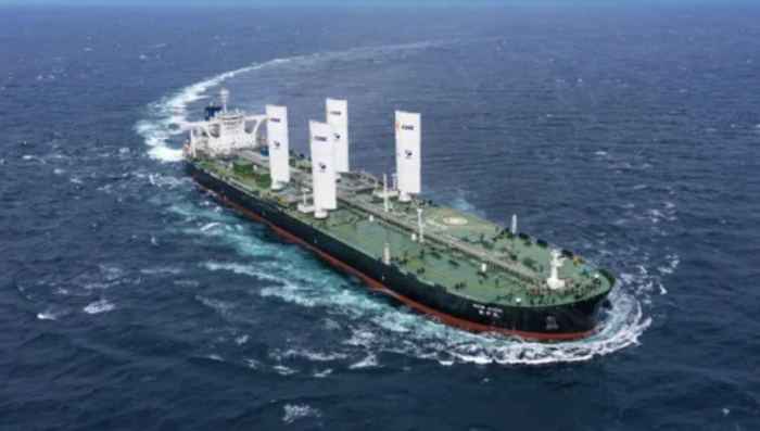 KAPAL LAYAR TANGKI DIESEL BAHARU DARI CHINA, MAMPU BAWA DUA JUTA TONG ...