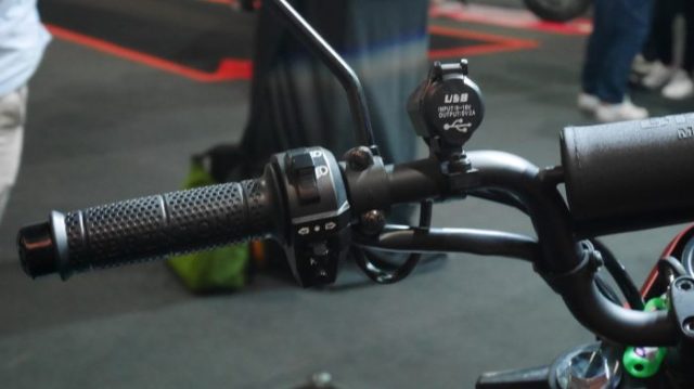KL BIKE SHOW 2023: BRIXTON CROSSFIRE 150 XS DILANCARKAN, 14HP, HARGA ...