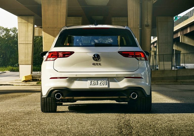 VOLKSWAGEN GOLF GTI 380, MODEL MANUAL TERAKHIR SEBELUM DIHENTIKAN ...