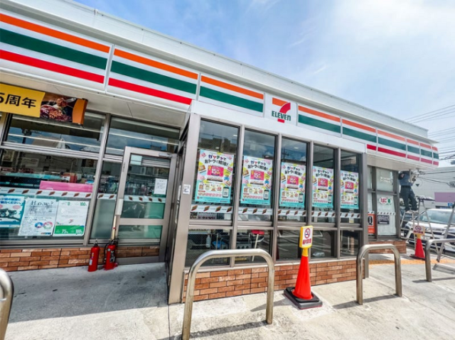 SYARIKAT INDUK 7-ELEVEN BELI SAHAM NISSAN – GABUNGAN YANG MENARIK ...