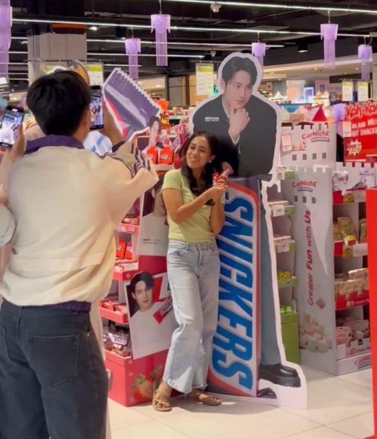 BARU TRY SNICKERS STRAWBERRY DAN… WOW, TAK BOLEH BERHENTI MAKAN | Mekanika